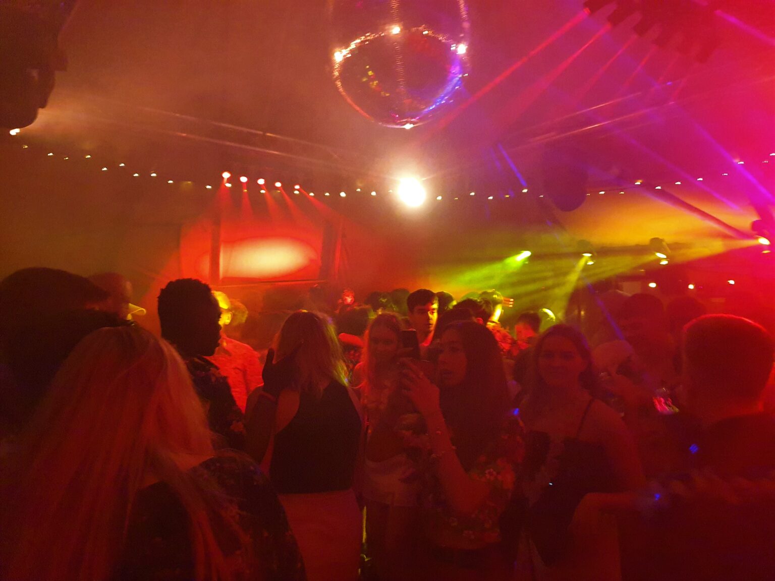 Wedding DJ Exeter | Mobile Disco Hire Devon | Izaac James Disco